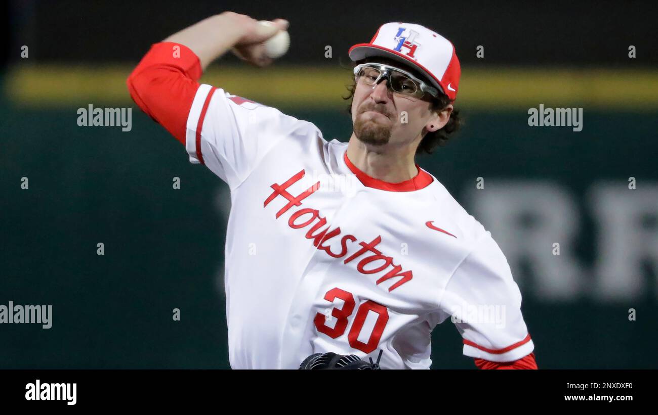Houston pitcher Travis Phelps during an NCAA baseball game against ...