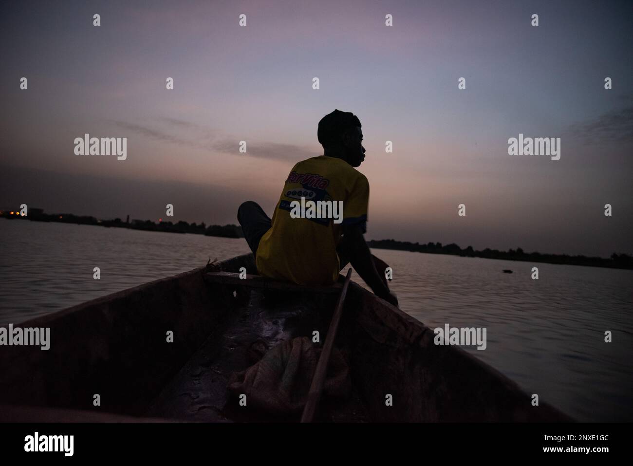 Nicolas Remene / Le Pictorium - Fishing and suffocation of the Niger ...