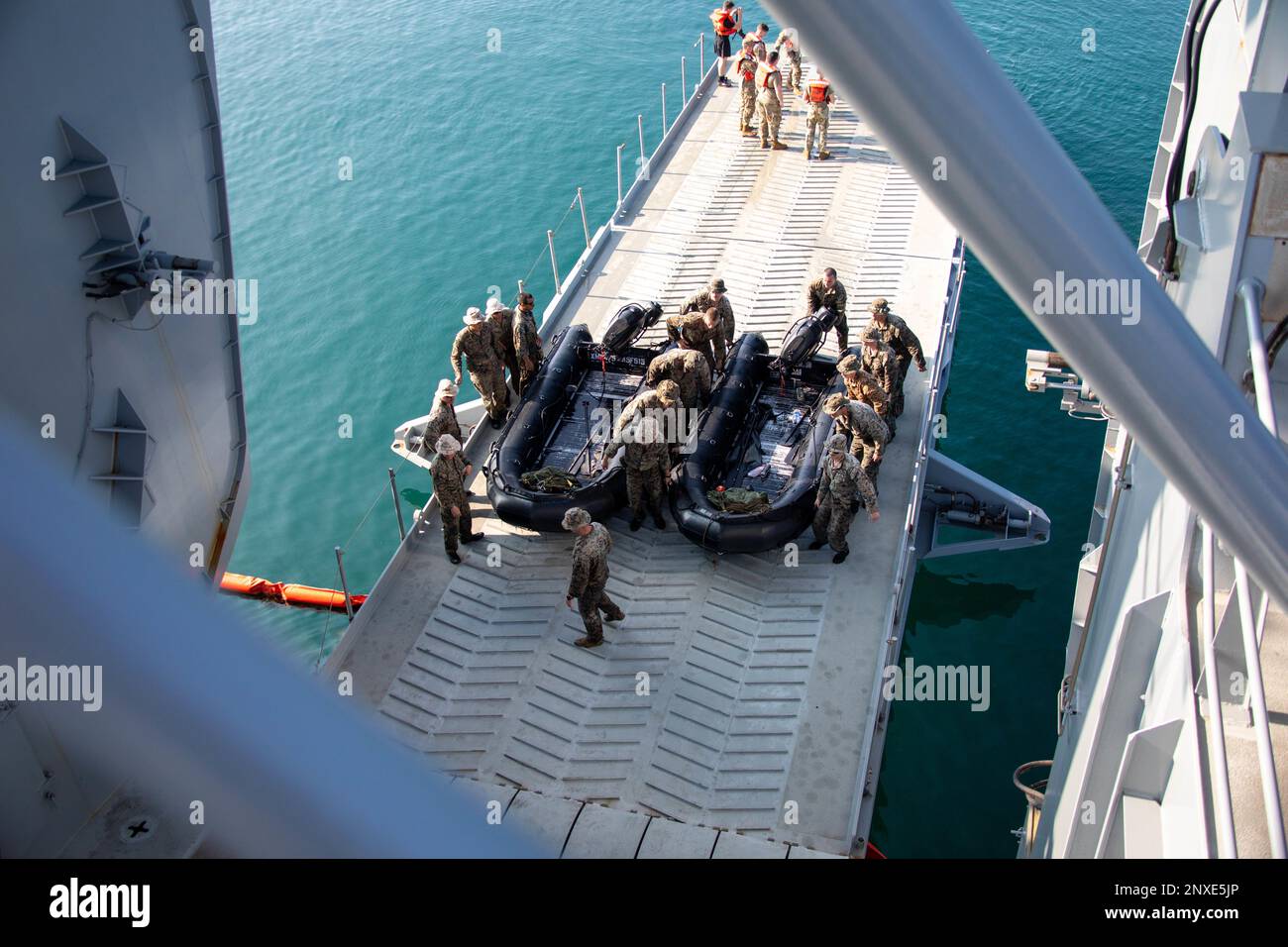 U.S. Marines with Force Recon Company, 3rd Recon Battalion, 3rd Marine ...