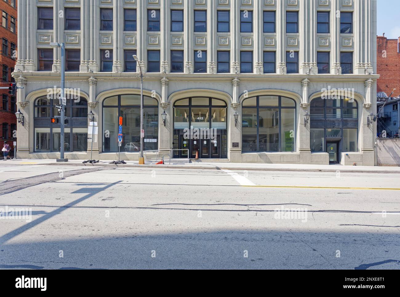 420 boulevard of the allies hi-res stock photography and images - Alamy