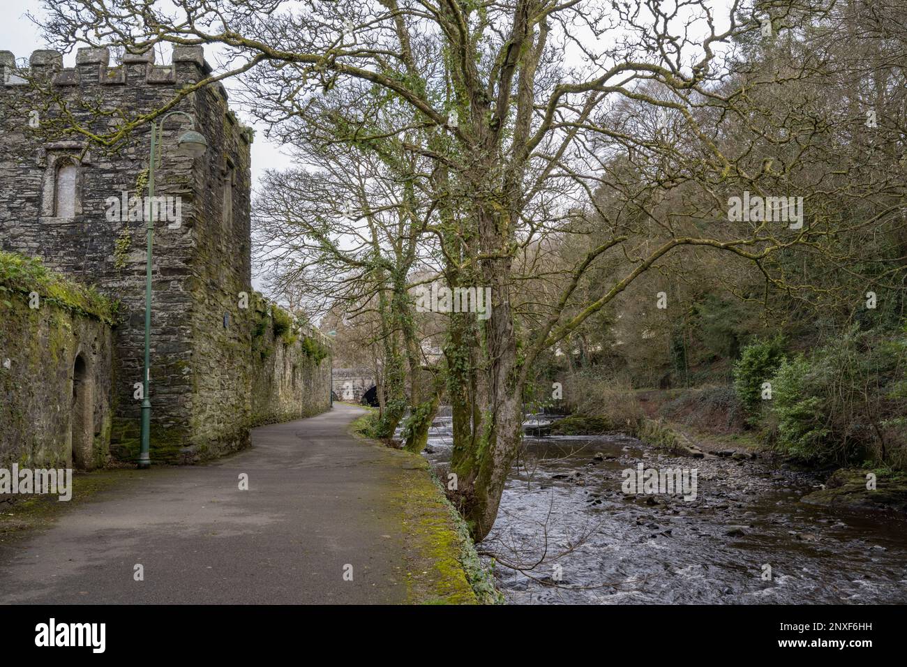 Quaint old buildings along the river path walk in Tavistock Devon Stock ...