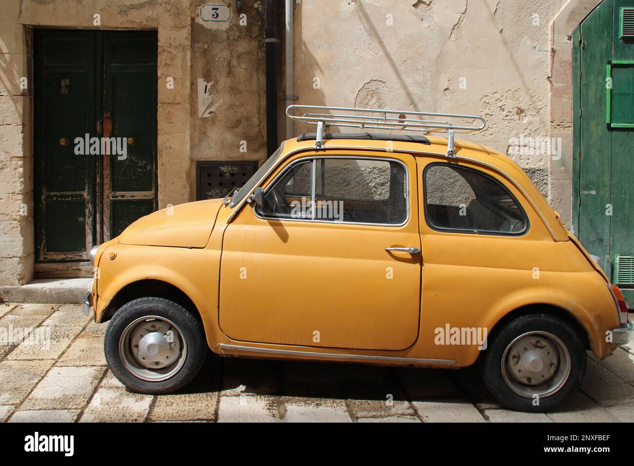 Sicily old fiat 500 hi-res stock photography and images - Alamy