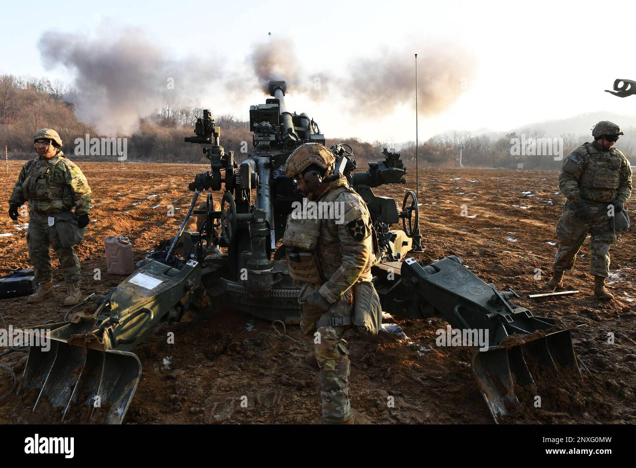 South Korea's 28th Infantry Division, Artillery Brigade, U.S 2nd ...