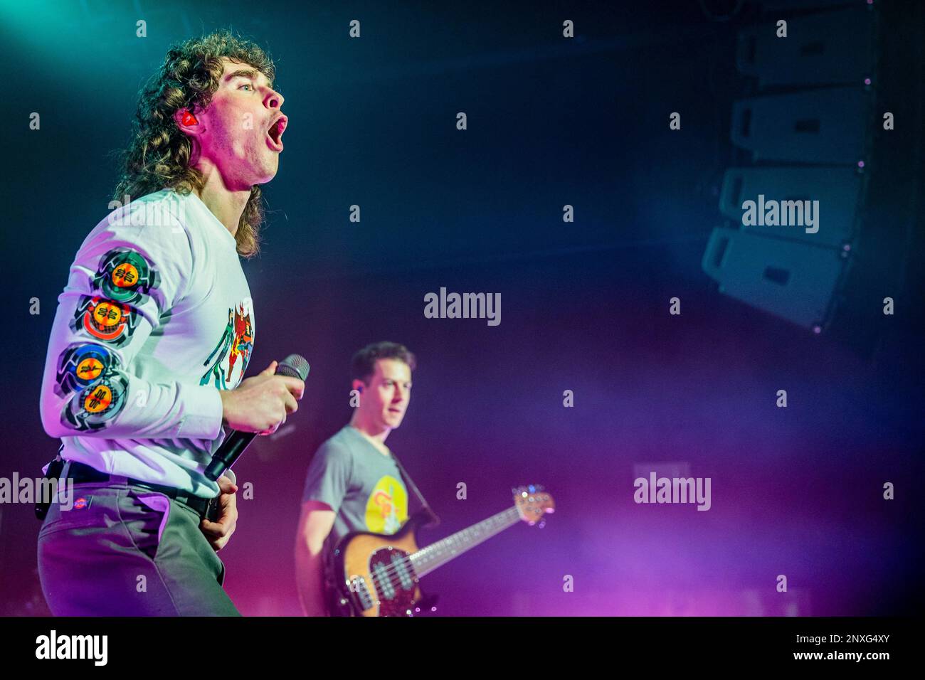 Don broco on stage hi-res stock photography and images - Alamy