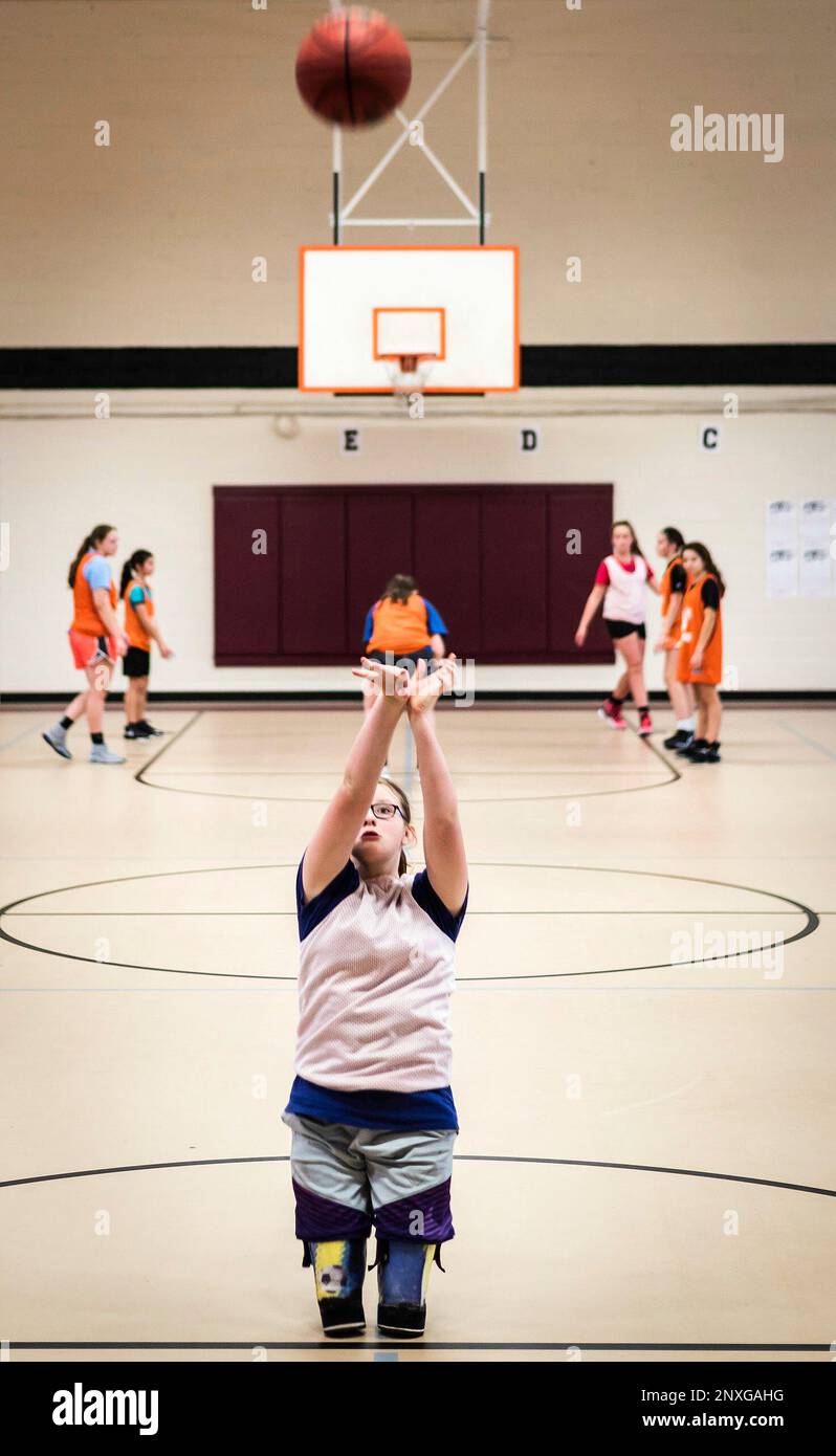 In this Thursday, Jan. 11, 2018 photo, Danika Williams shoots a free ...