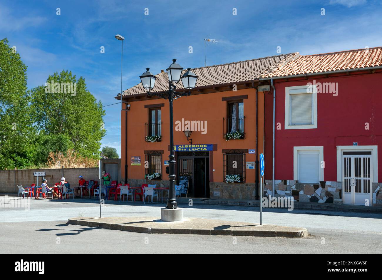 Albergue villavante hi-res stock photography and images - Alamy