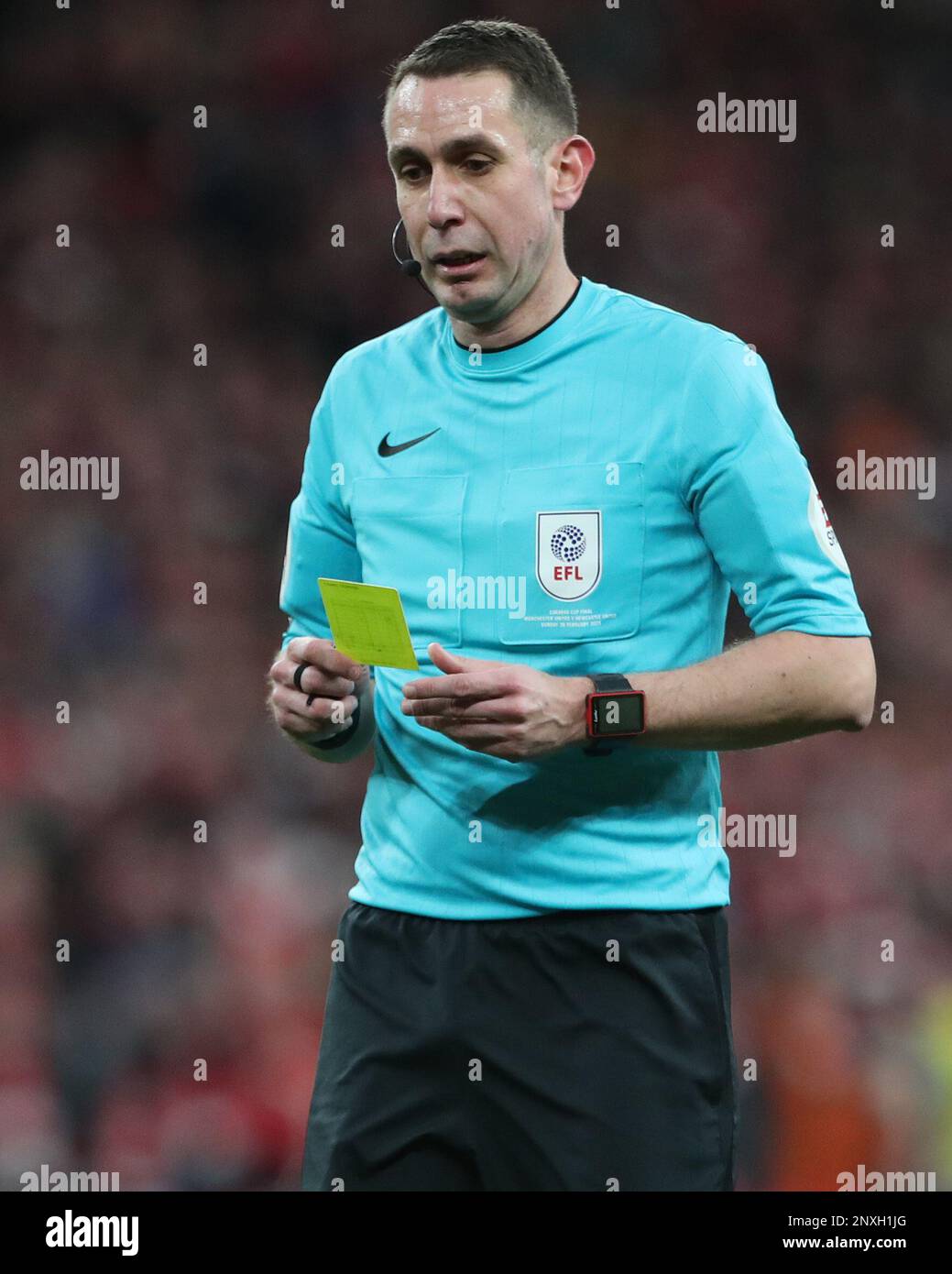 Referee david coote hi-res stock photography and images - Alamy