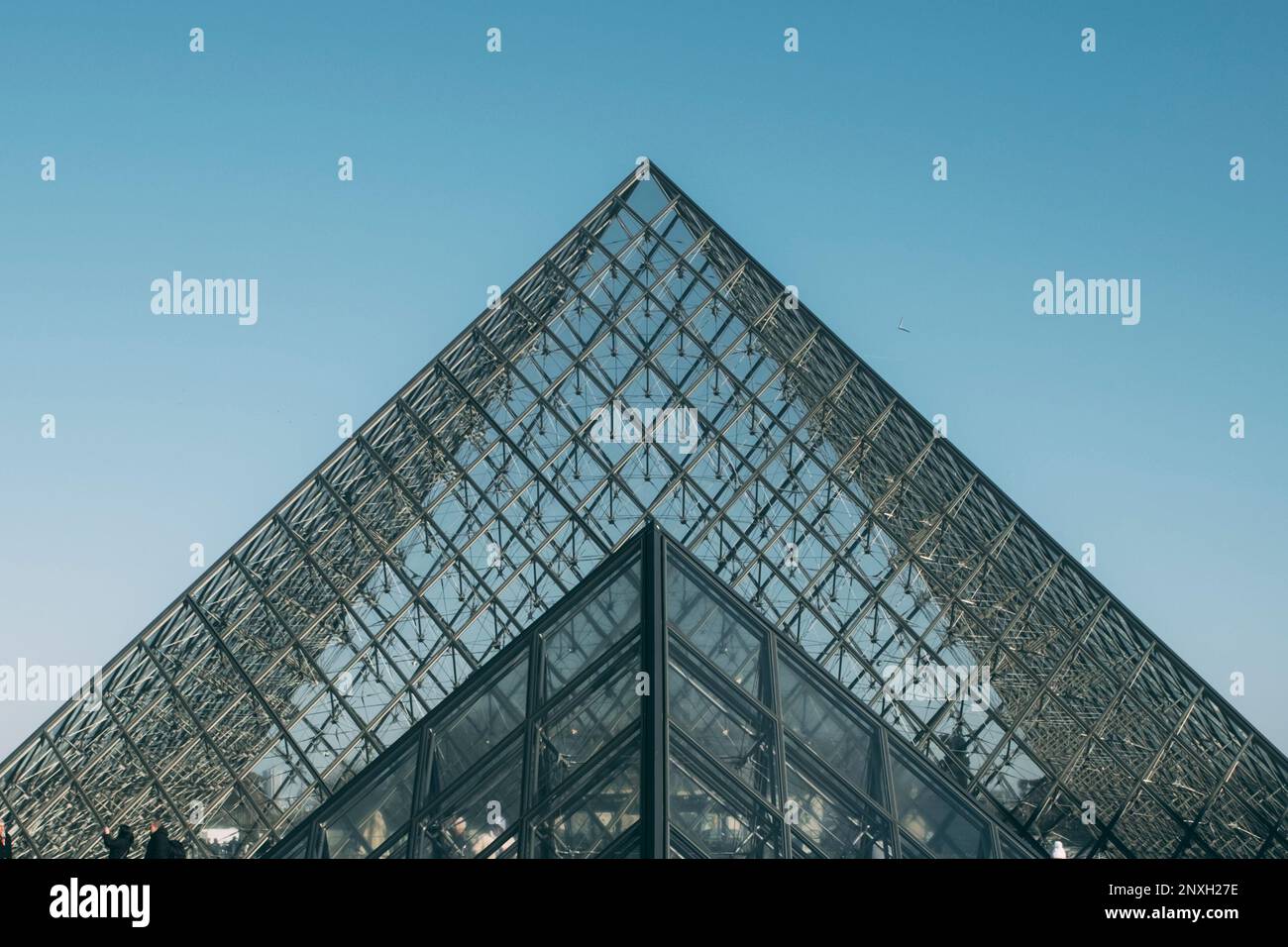 Glaspyramiden hi-res stock photography and images - Alamy