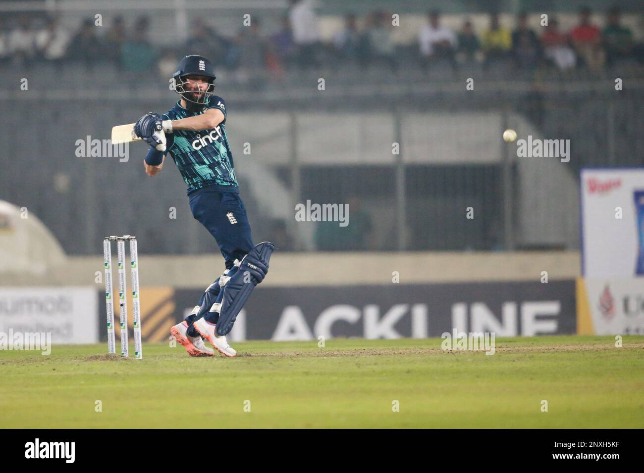 Bangladesh premier league trophy cricket hi-res stock photography and ...