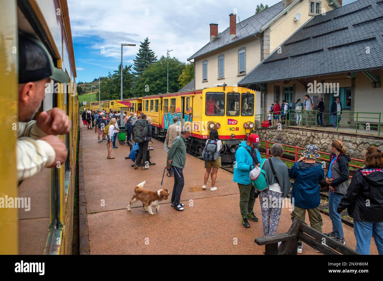 Passengers in Mont Louis La cabanasse train station. The Yellow Train ...