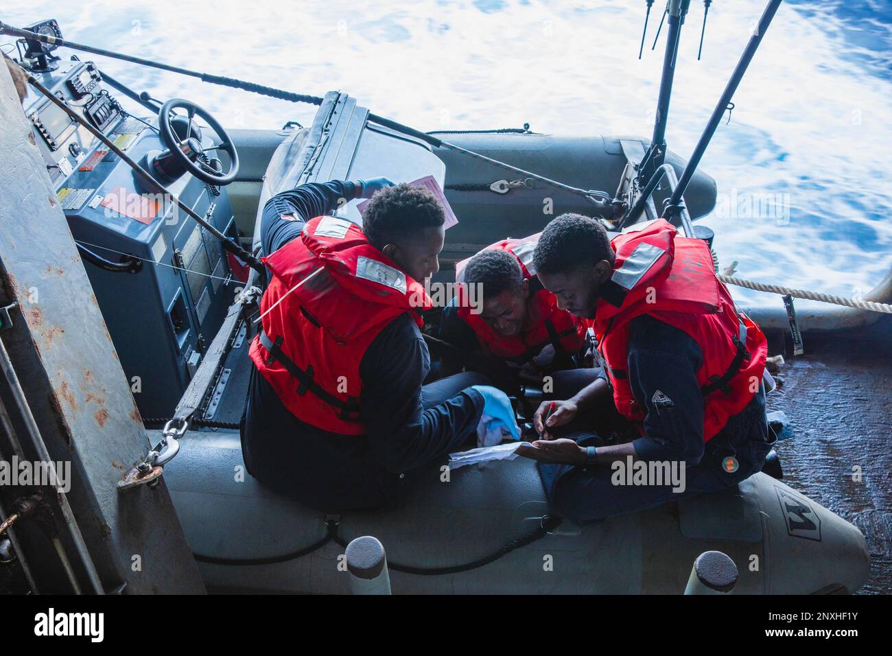 230103-N-PA221-1173 PHILIPPINE SEA (Jan. 3, 2022) U.S. Navy Sailors ...