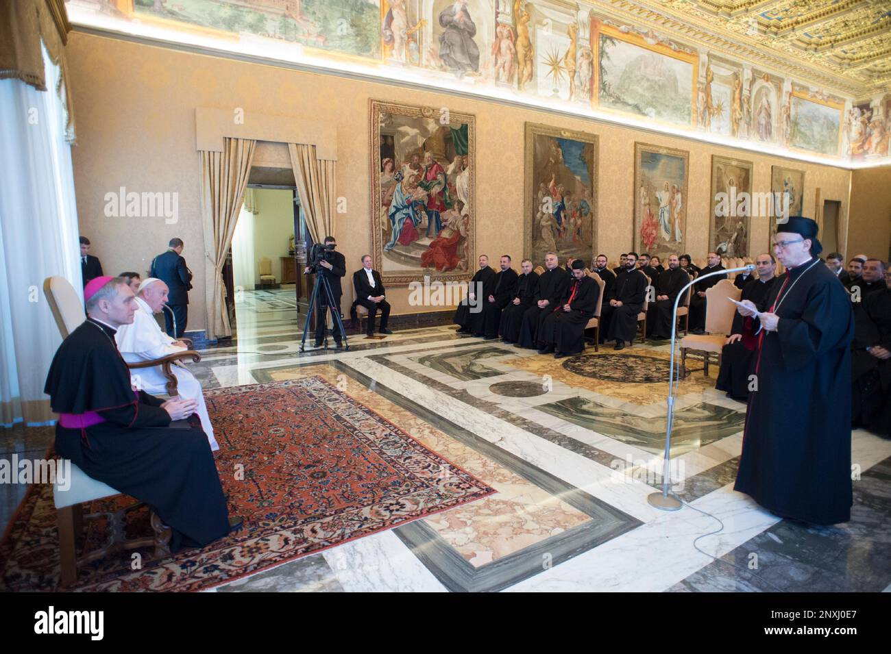 Pope Francis receives in audience the community of the Pontifical ...