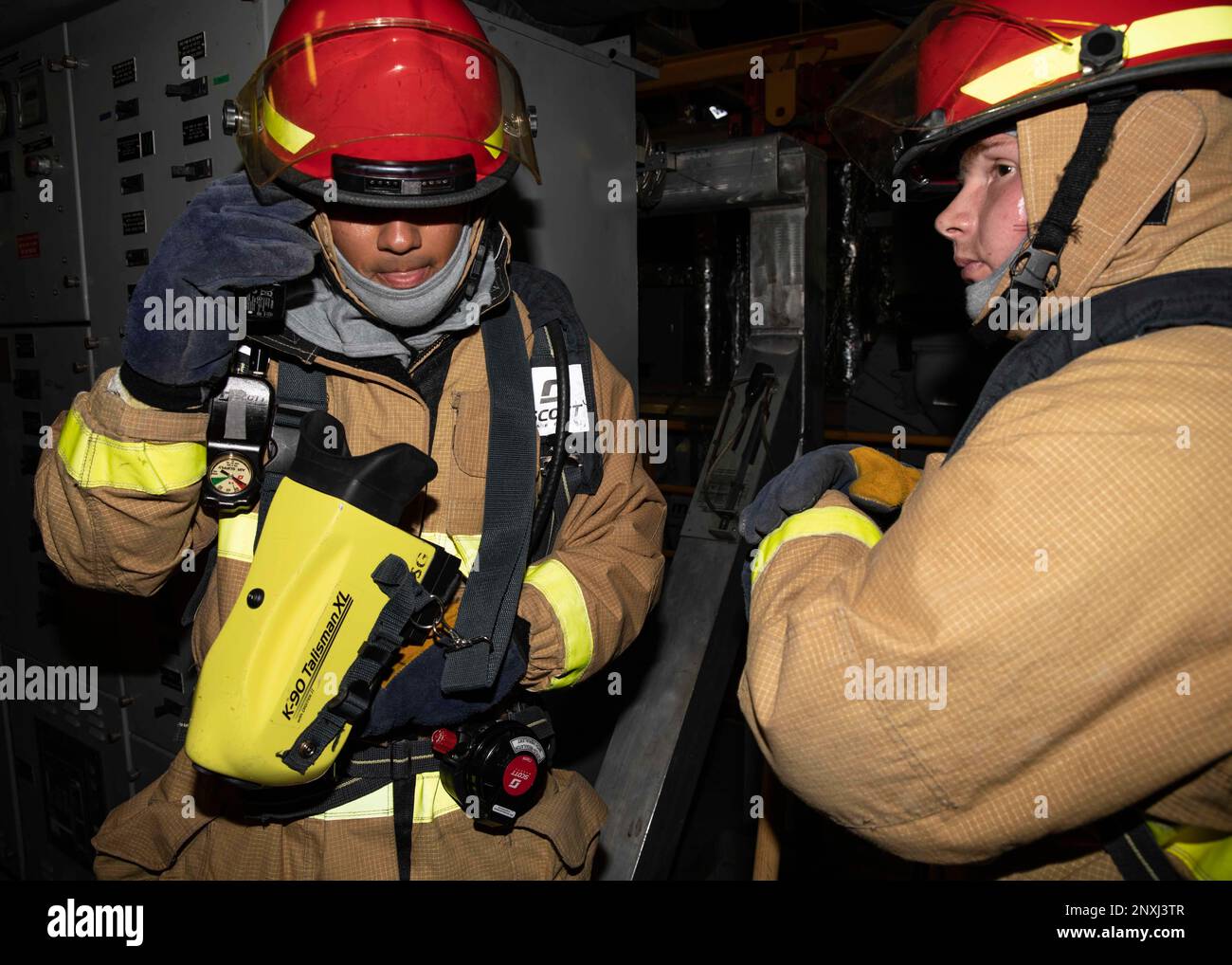 230120-N-HG846-1067 SOUTH CHINA SEA (Jan. 20, 2023) – Mineman 2nd Class ...