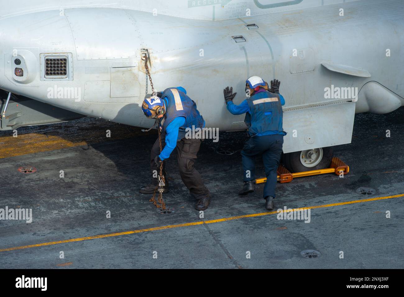 230120-N-KU796-1312 SOUTH CHINA SEA (Jan. 20, 2023) U.S. Navy Sailors ...