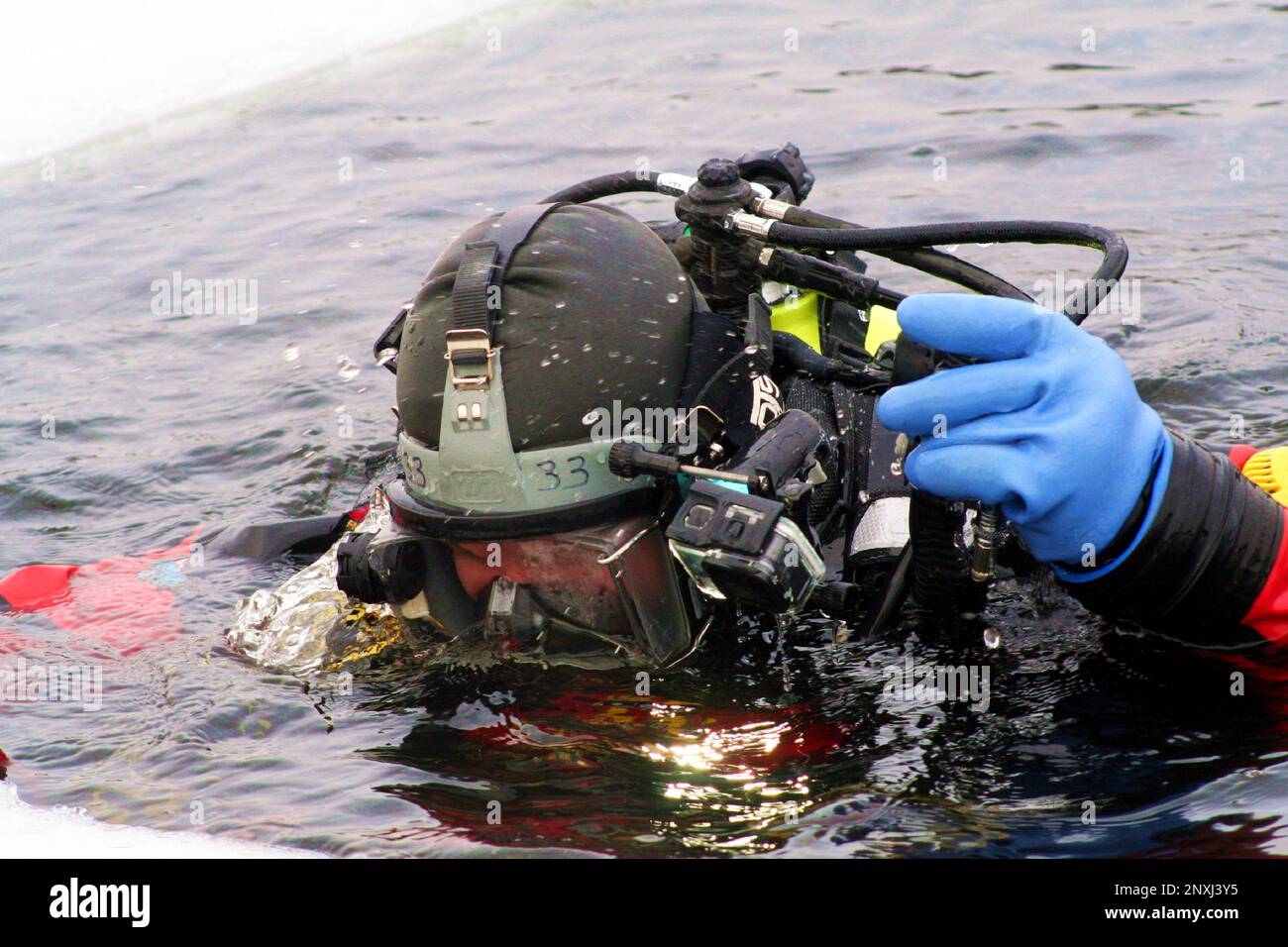 Fire department dive team hi-res stock photography and images - Alamy