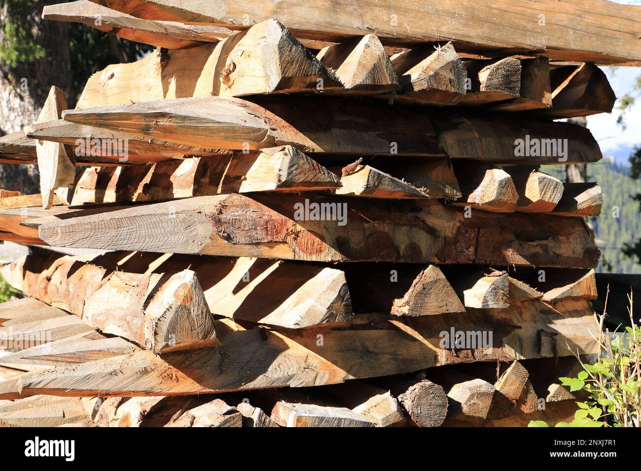 Stacked sharp poles hi-res stock photography and images - Alamy
