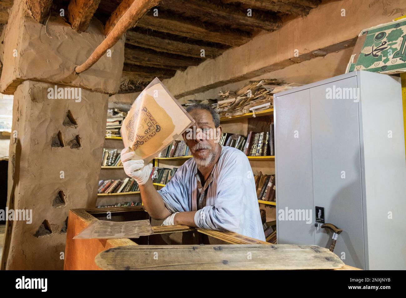 Mauritania, Chinguetti, islamic library, Saif Al Islam, curator of the ...