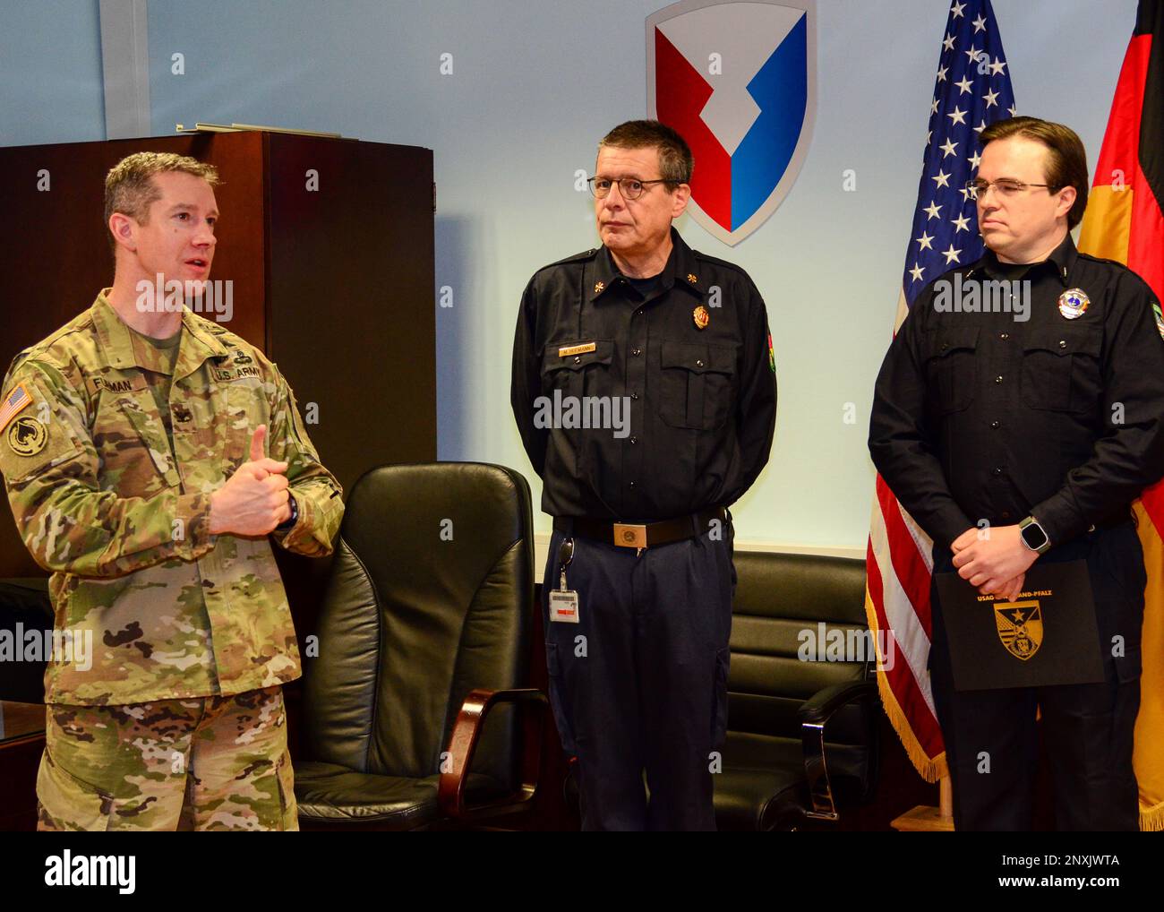 Col. Reid Furman, U.S. Army Garrison Rheinland-Pfalz commander ...