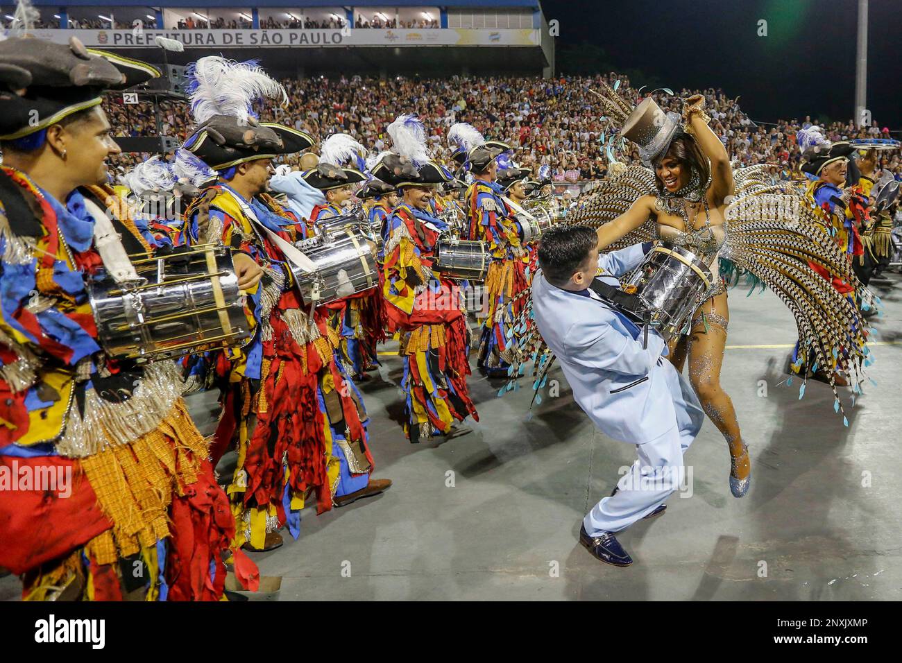 SP - Sao Paulo - 02/10/2018 - Casa Verde Empire Parade in Carnival Sao ...