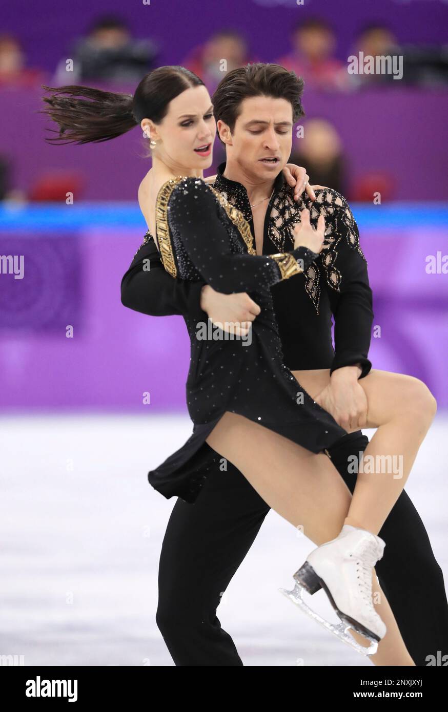 Canada's figure skater Tessa VIRTUE and Scott MOIR perform during team ...