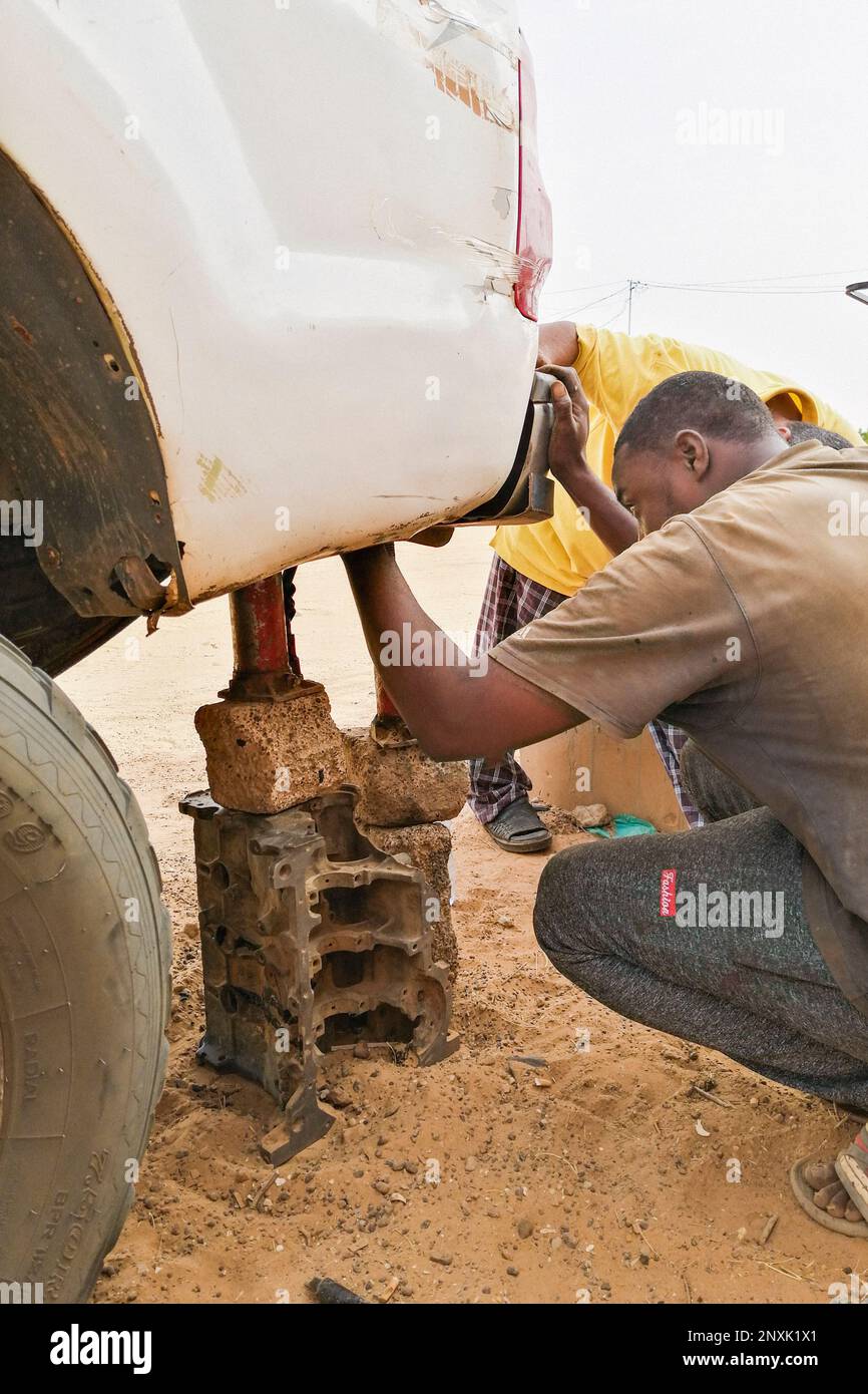 Mauritania, Aleg, local blacksmith Stock Photo - Alamy