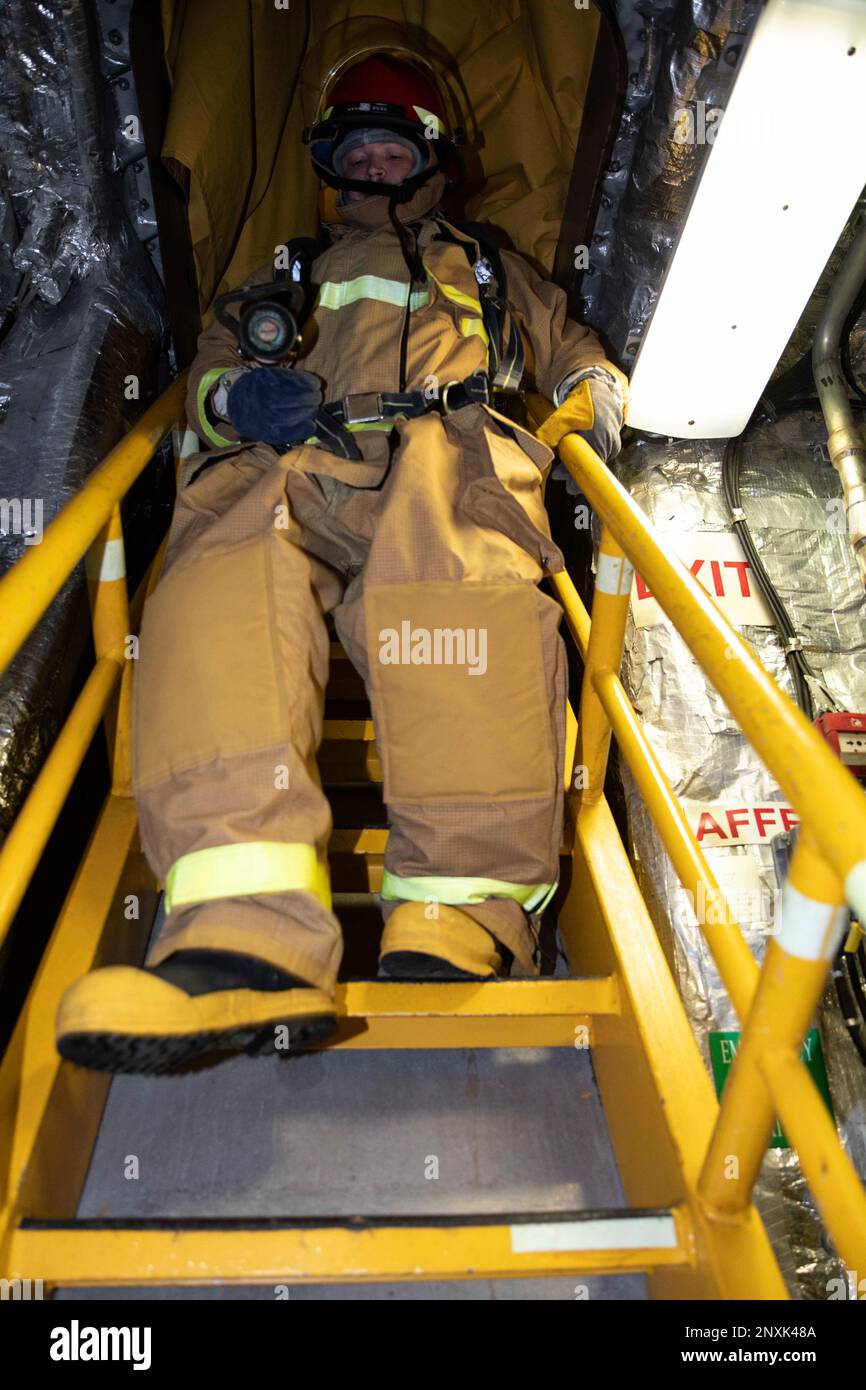 230204-N-HG846-1090 SOUTH CHINA SEA (February 4, 2023) – Mineman Seaman ...