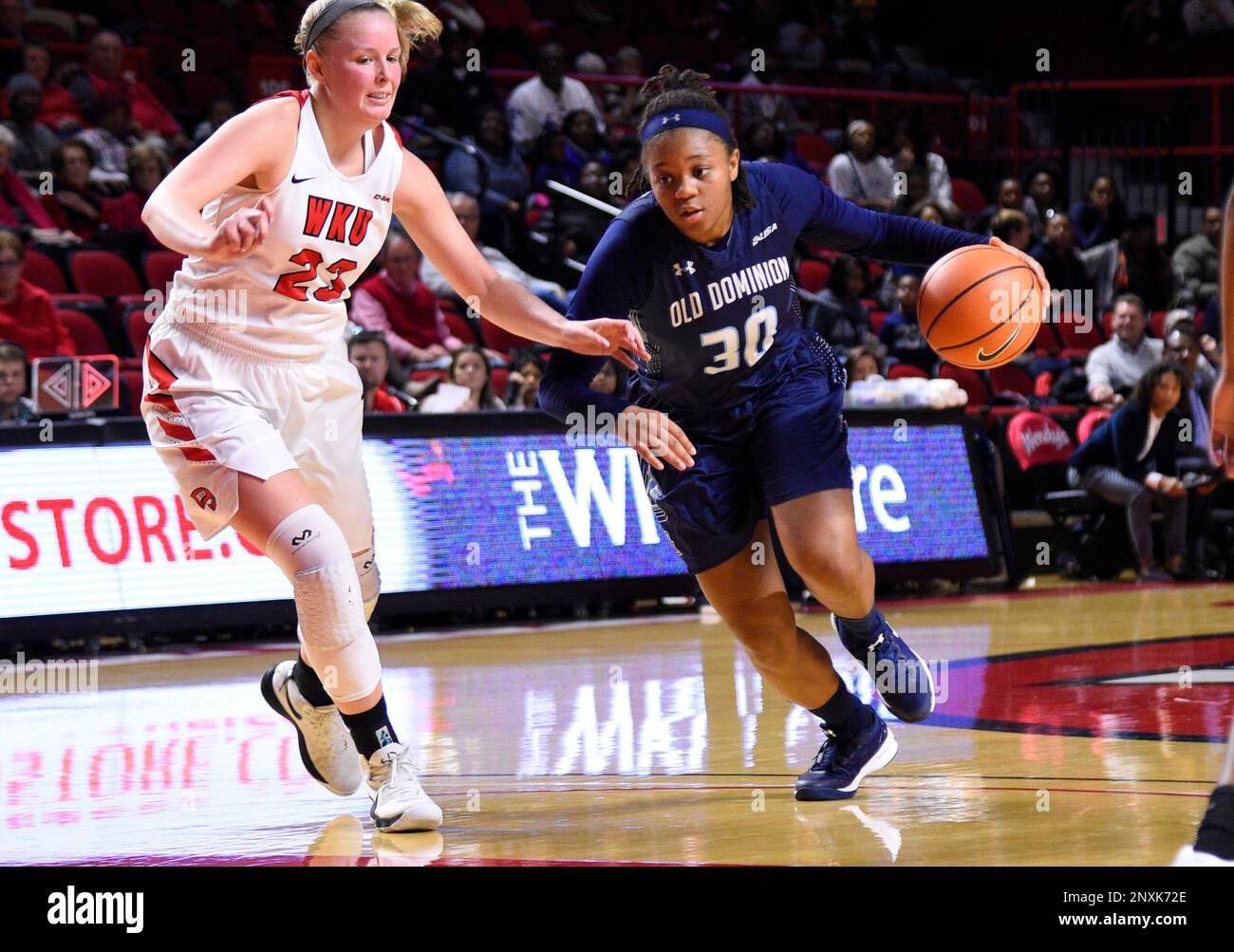 BOWLING GREEN, KY - FEBRUARY 08: Western Kentucky Lady Toppers forward ...