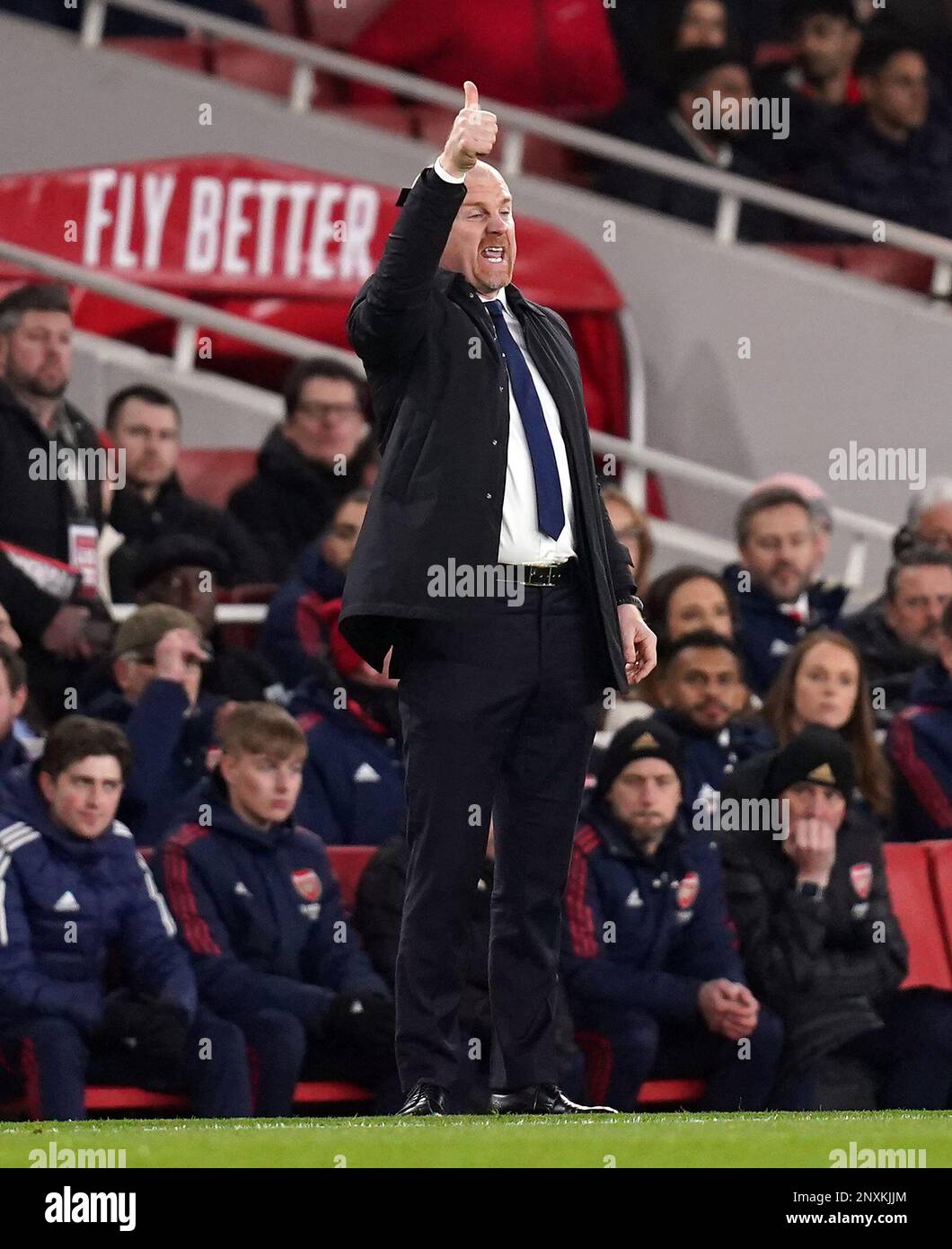Everton manager Sean Dyche on the touchline during the Premier League ...