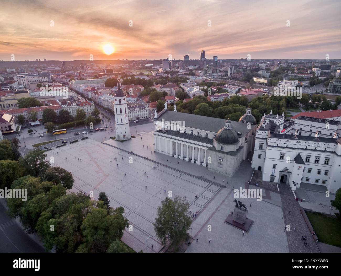 Cathedral Square in Vilnius Old Town. Palace of the Grand Dukes of ...