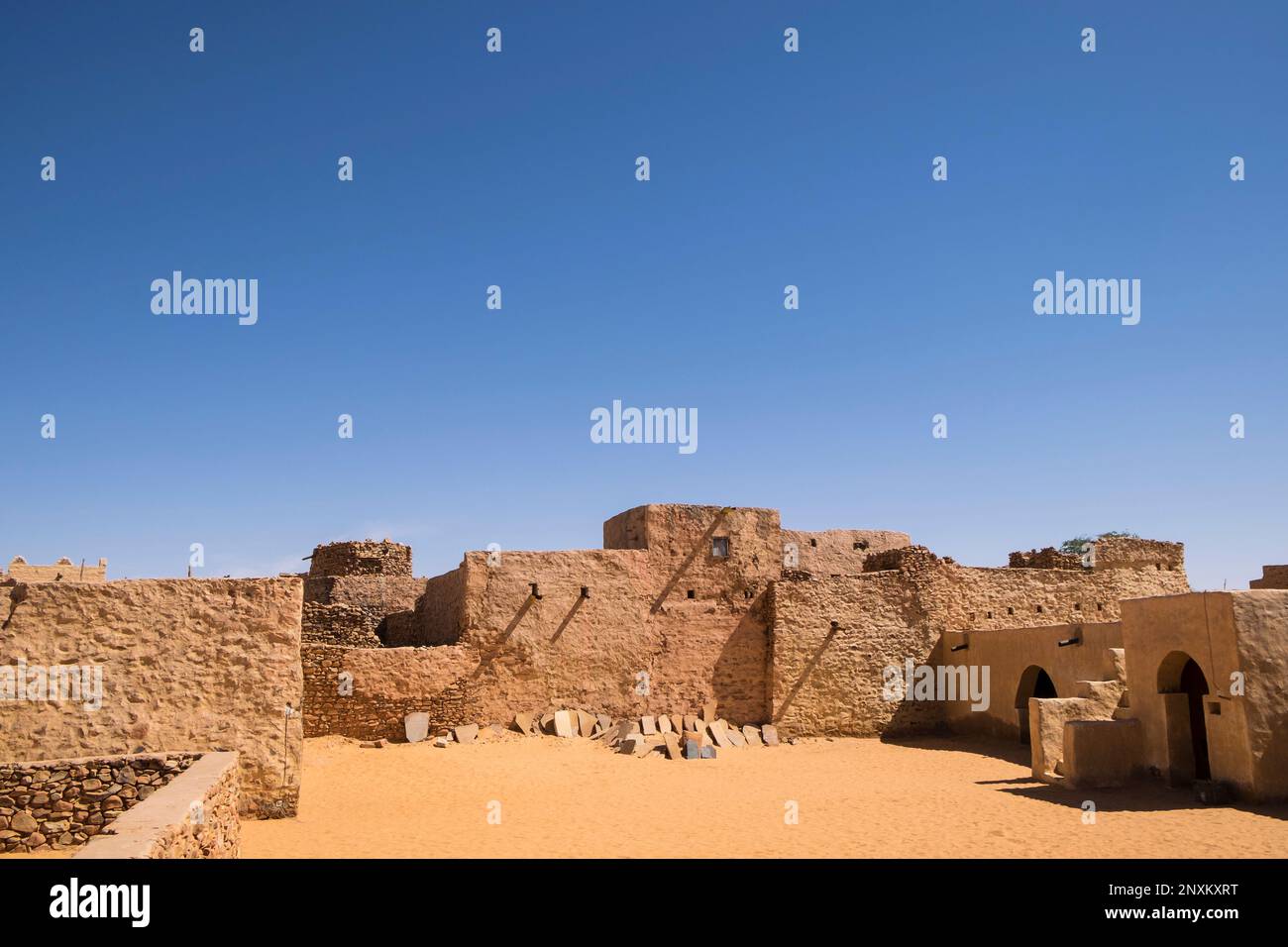 Mauritania, Chinguetti, old town, local mosque Stock Photo - Alamy