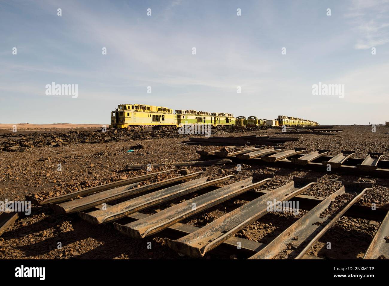 Mauritania, the longest railway in the world, connects Nouadhibou to ...