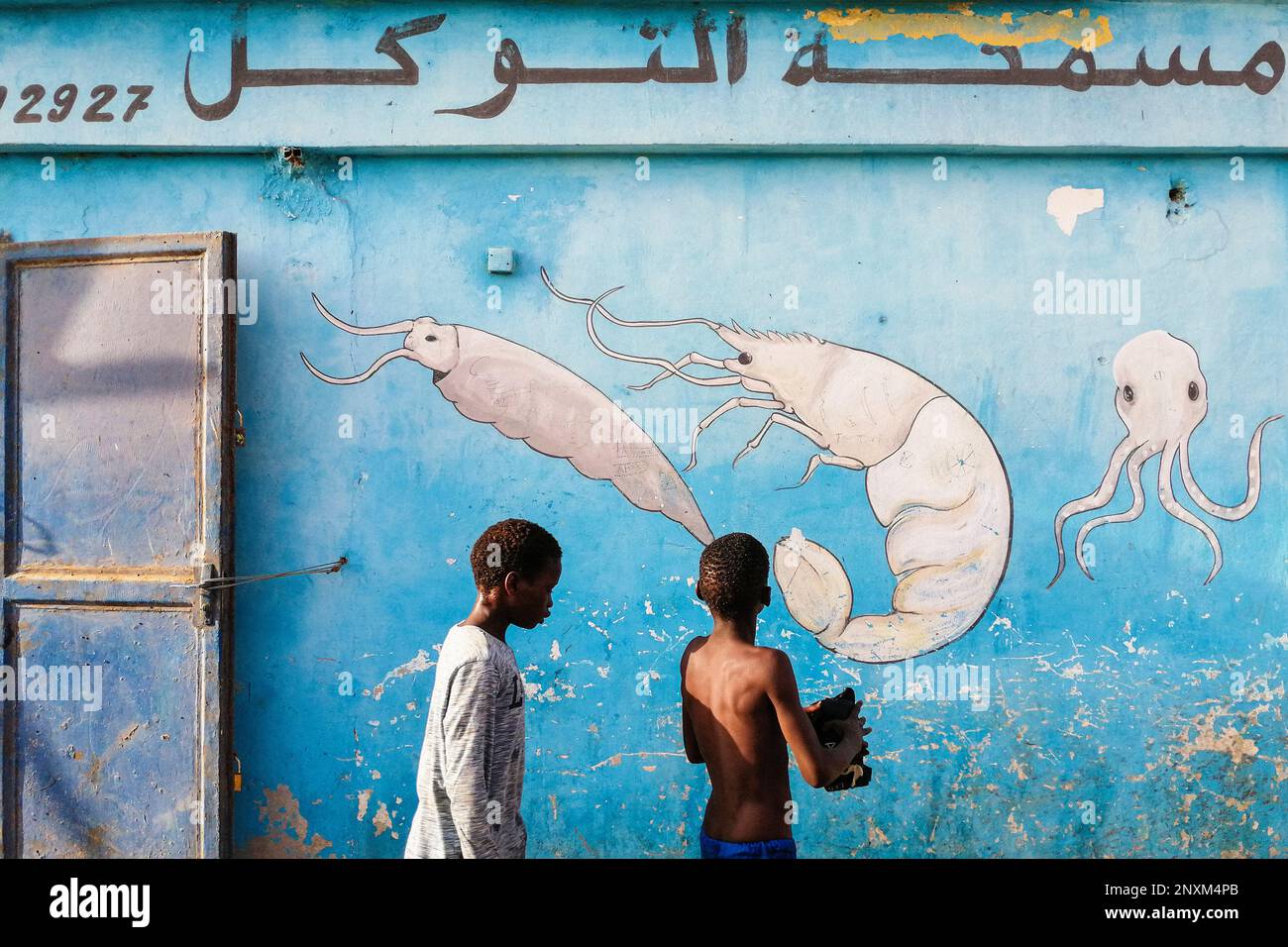 Mauritania, Nouakchott, fish market on the beach Stock Photo - Alamy