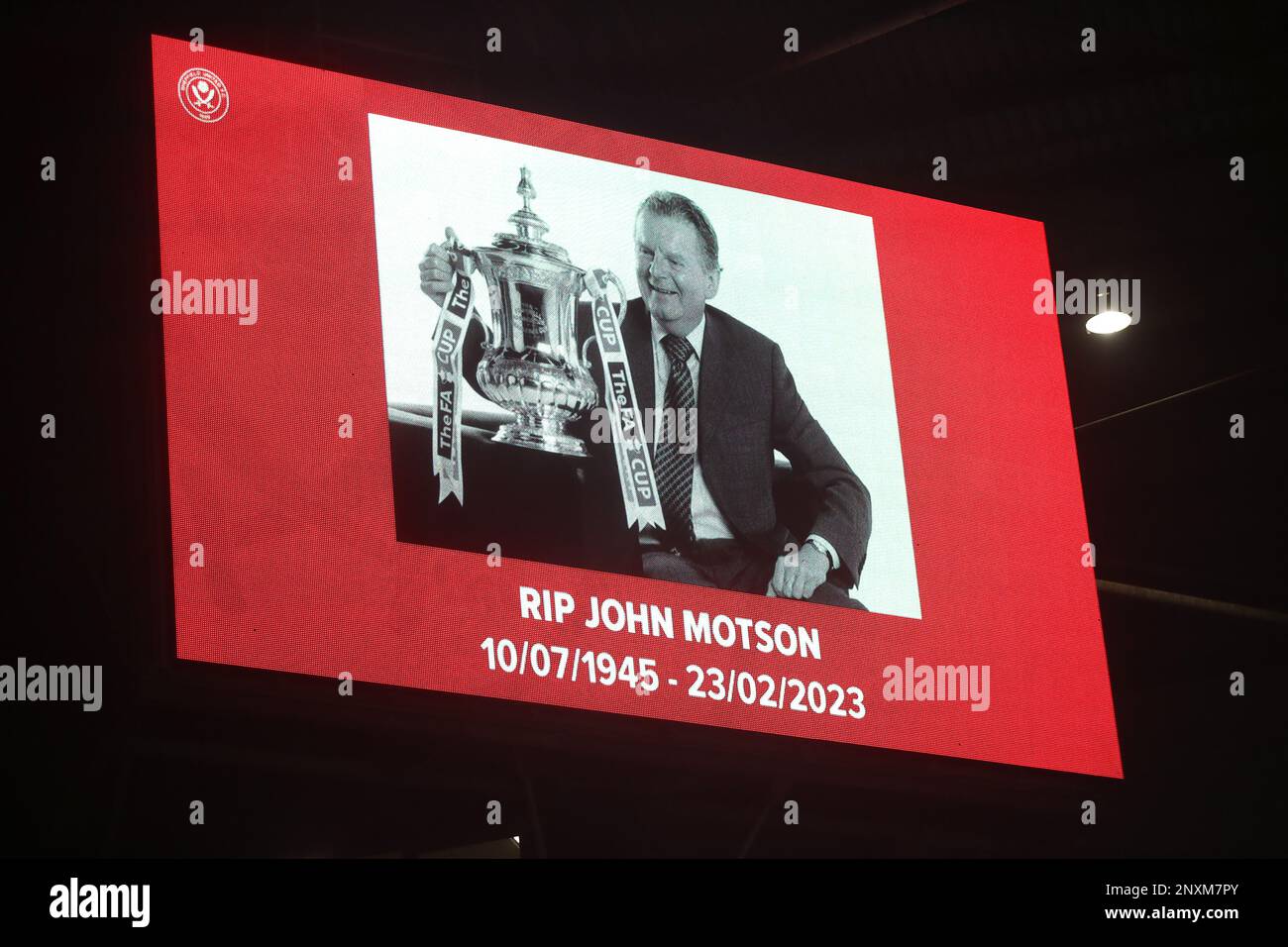 John motson fa cup commentator hi-res stock photography and images - Alamy