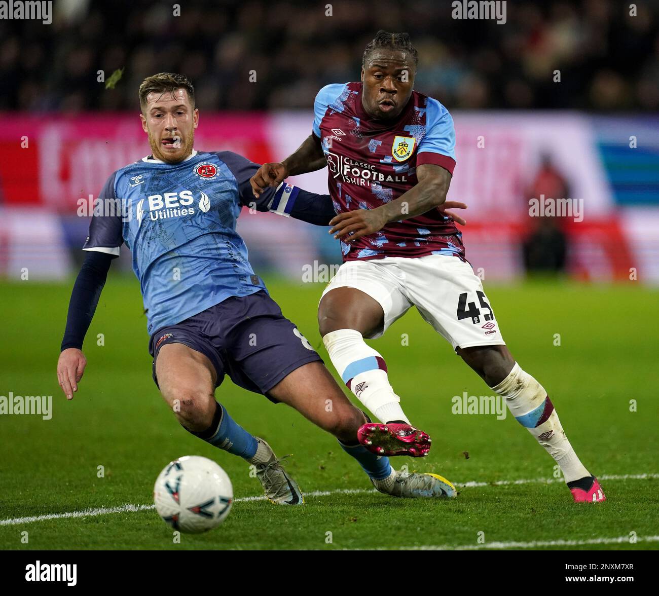 Michael obafemi burnley 2023 hi-res stock photography and images - Alamy