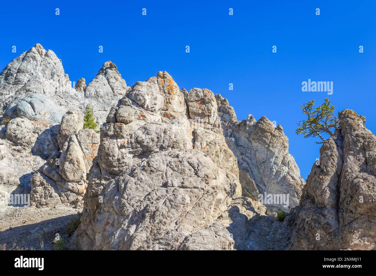rock formations above the dearborn river valley near augusta, montana ...