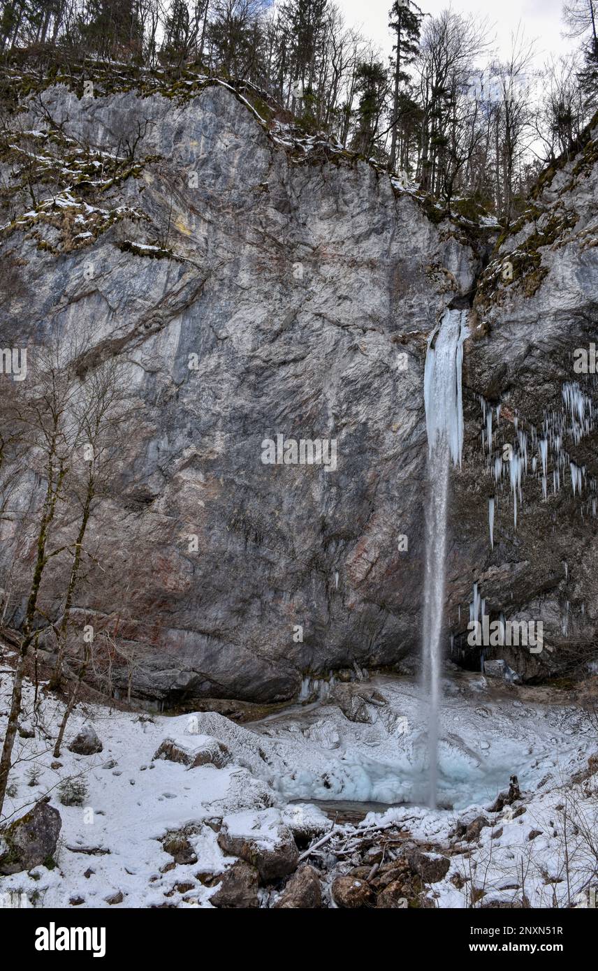 Wildensteiner Wasserfall, Kärnten, Gallizien, Freifallend, Wasserfall ...