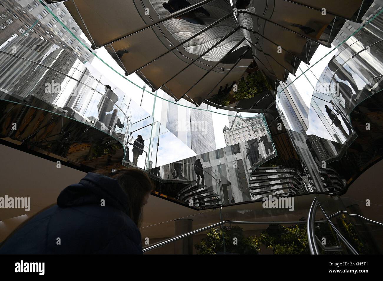 Apple Store Nyc Staircase The 50 Coolest Staircases Complex