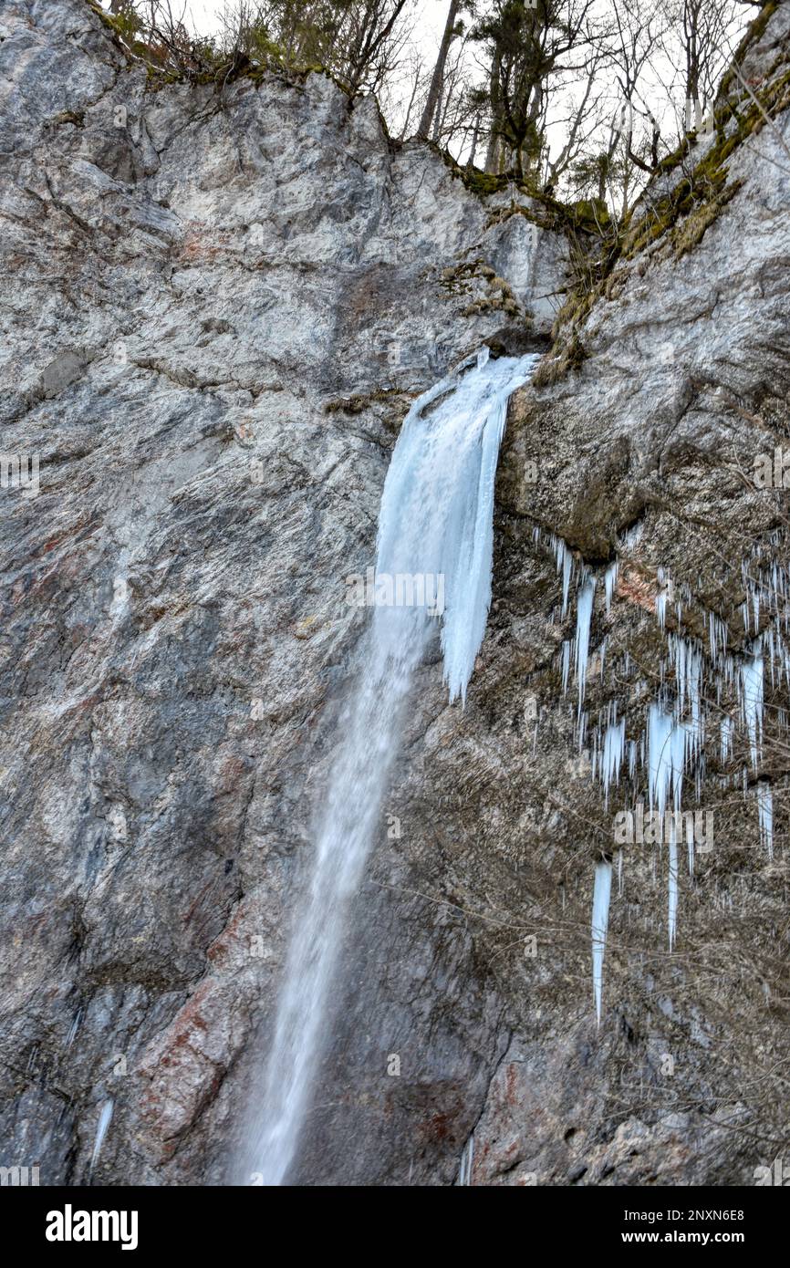 Wildensteiner Wasserfall, Kärnten, Gallizien, Freifallend, Wasserfall ...