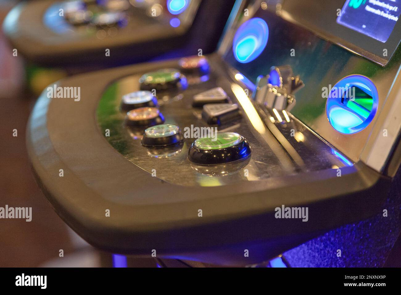 Modern paper making machine hi-res stock photography and images - Alamy