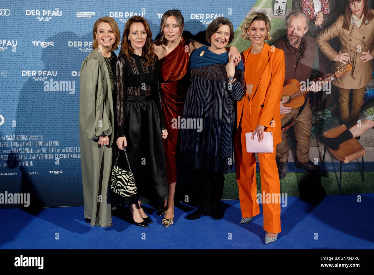 Cologne, Germany. 01st Mar, 2023. Actresses Annette Frier (l-r ...