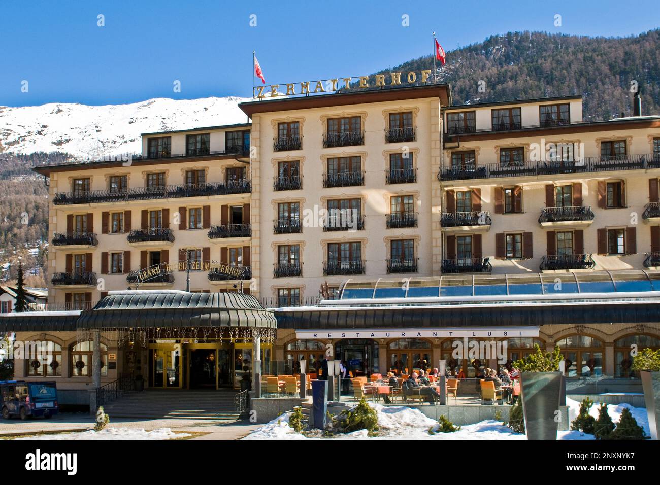 Zermatterhof hotel, Zermatt, Switzerland Stock Photo - Alamy