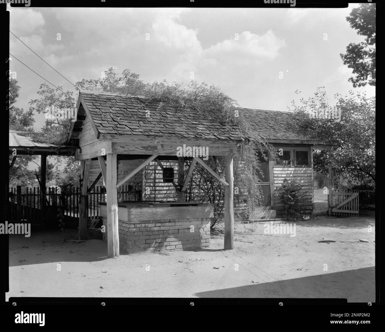 E.B. Cade Saunders House, Washington, Wilkes County, Georgia. Carnegie ...