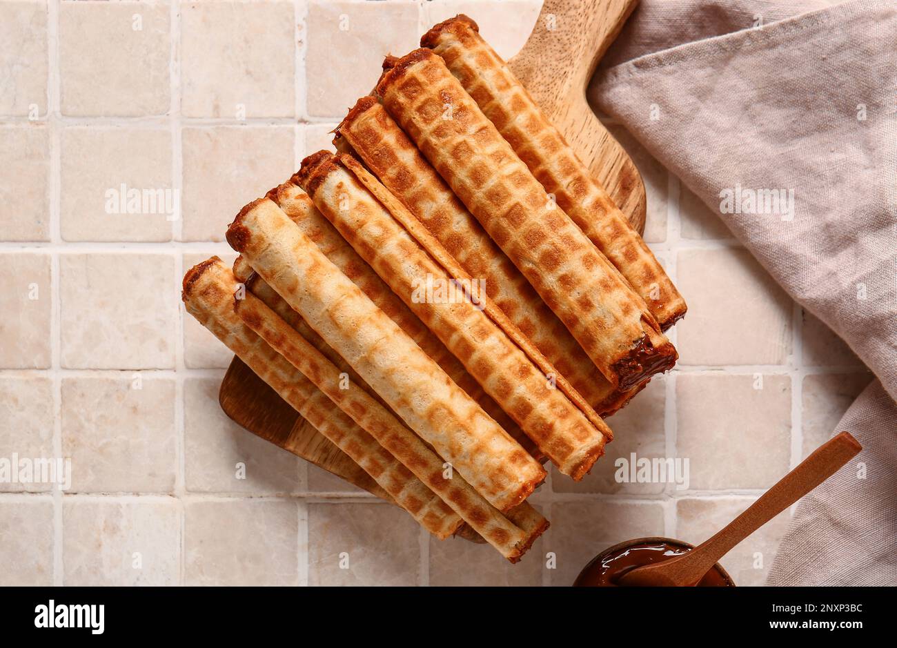 Waffle tile hi-res stock photography and images - Alamy