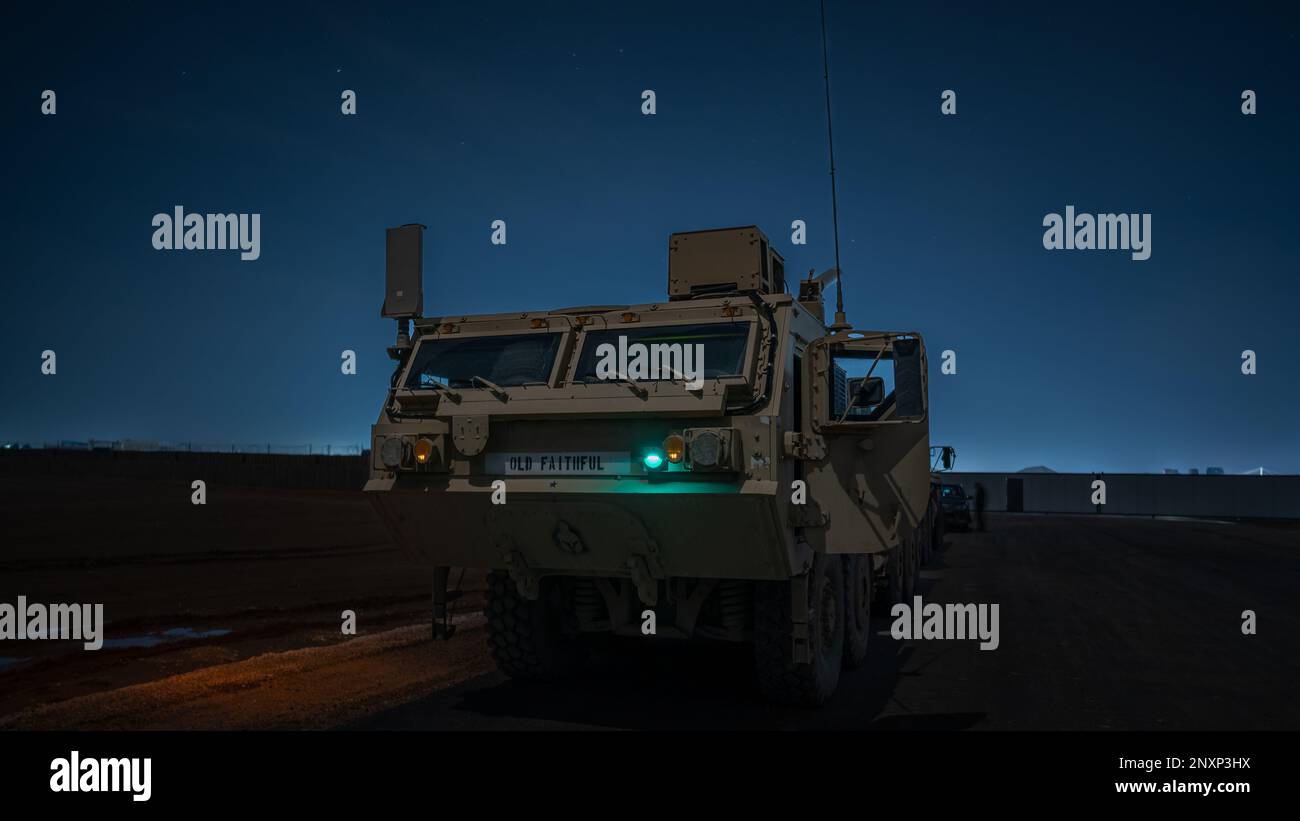 Army heavy expanded mobility tactical truck hi-res stock photography ...
