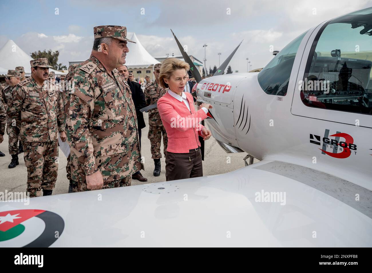 German Defense Minister Ursula von der Leyen, right, and Jordanian ...