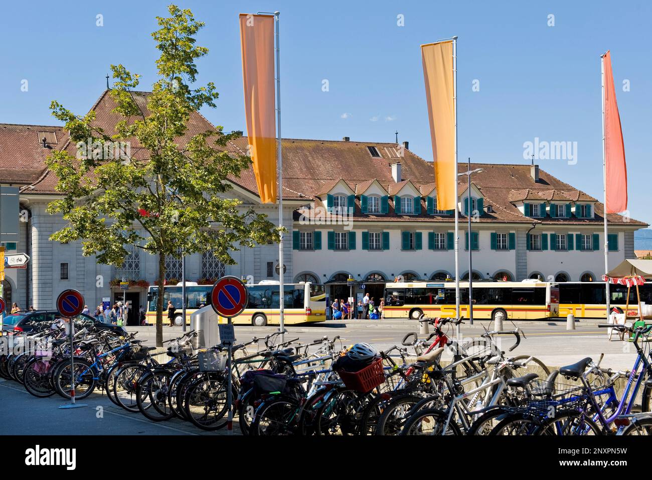 Thun station hi-res stock photography and images - Alamy