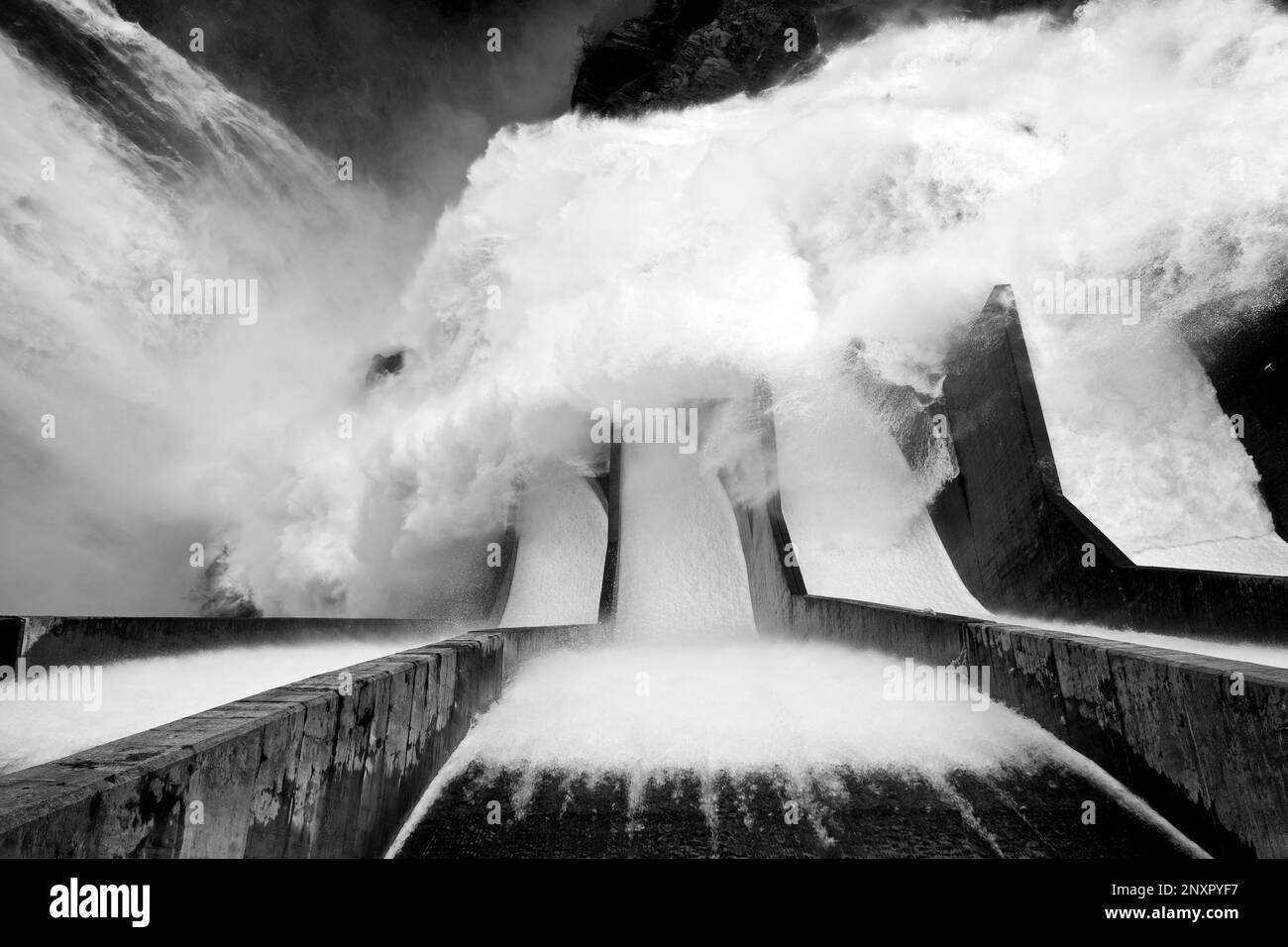Switzerland, Verzasca dam Stock Photo - Alamy