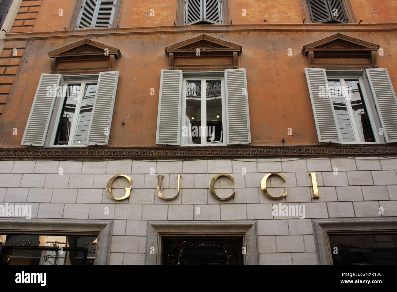 Gucci rome shop hi-res stock photography and images - Alamy