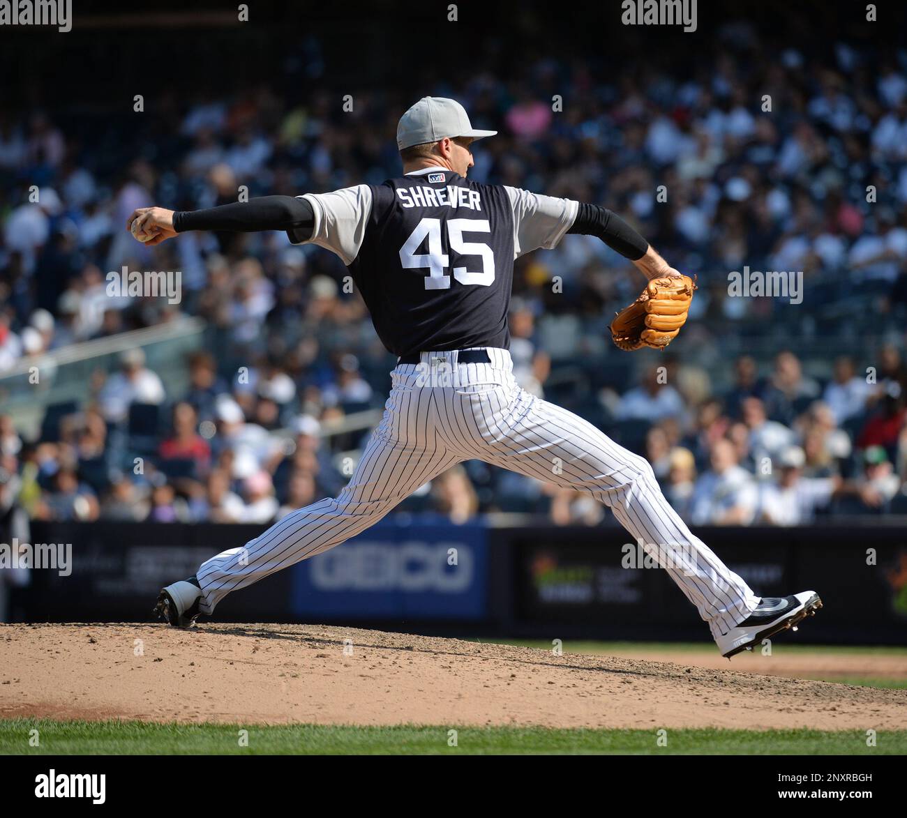 New York Yankees pitcher Chasen Shreve (45) during game against the ...