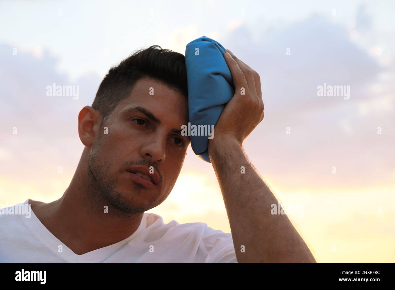 Heat exhaustion symptoms hi-res stock photography and images - Alamy